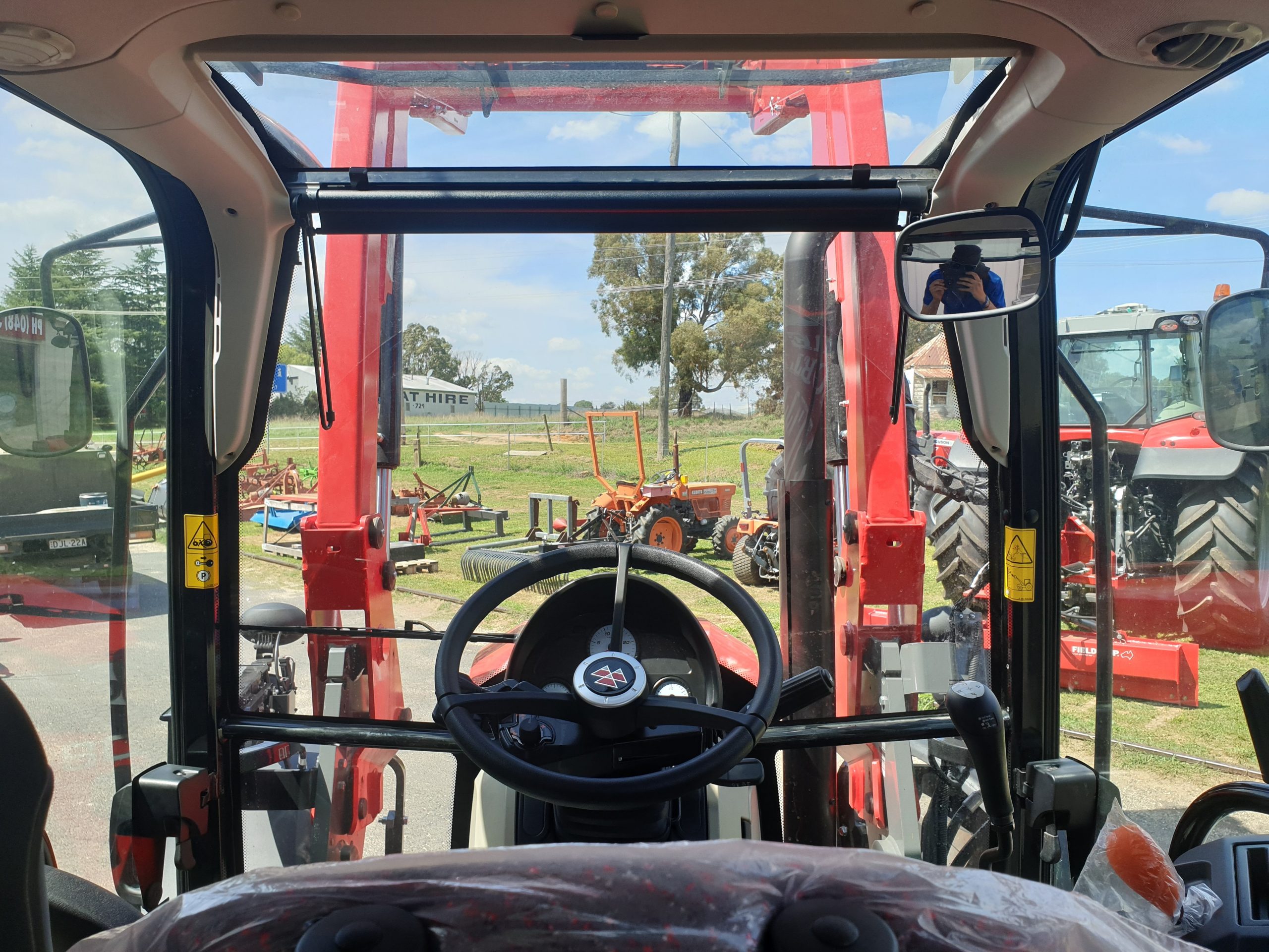Massey Ferguson MF 4700 Series (74HP-95HP) - Nicholson Farm Machinery