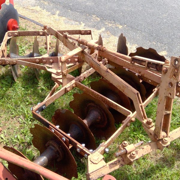 Jarrett 16 Plate Trailing Disc Offset Plough - Nicholson Farm Machinery